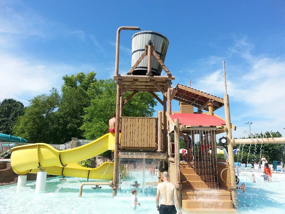 Play St. Louis: Kirkwood Aquatic Center, Kirkwood