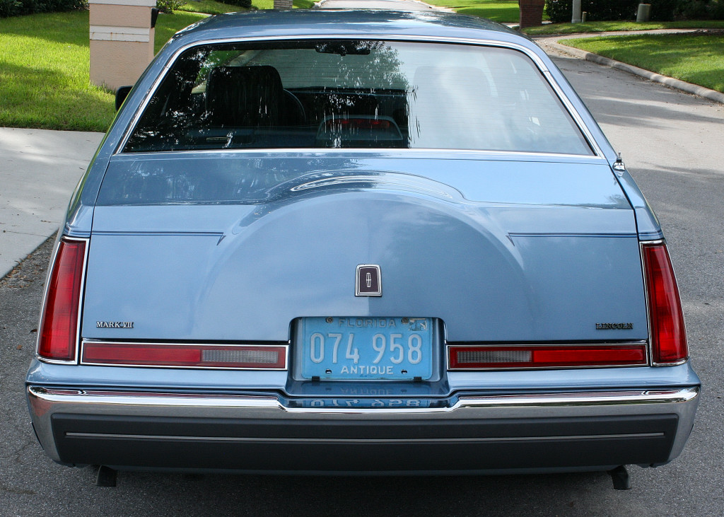 Crawling From The Wreckage: 1988 Lincoln Continental Mark VII - Hot Rod ...