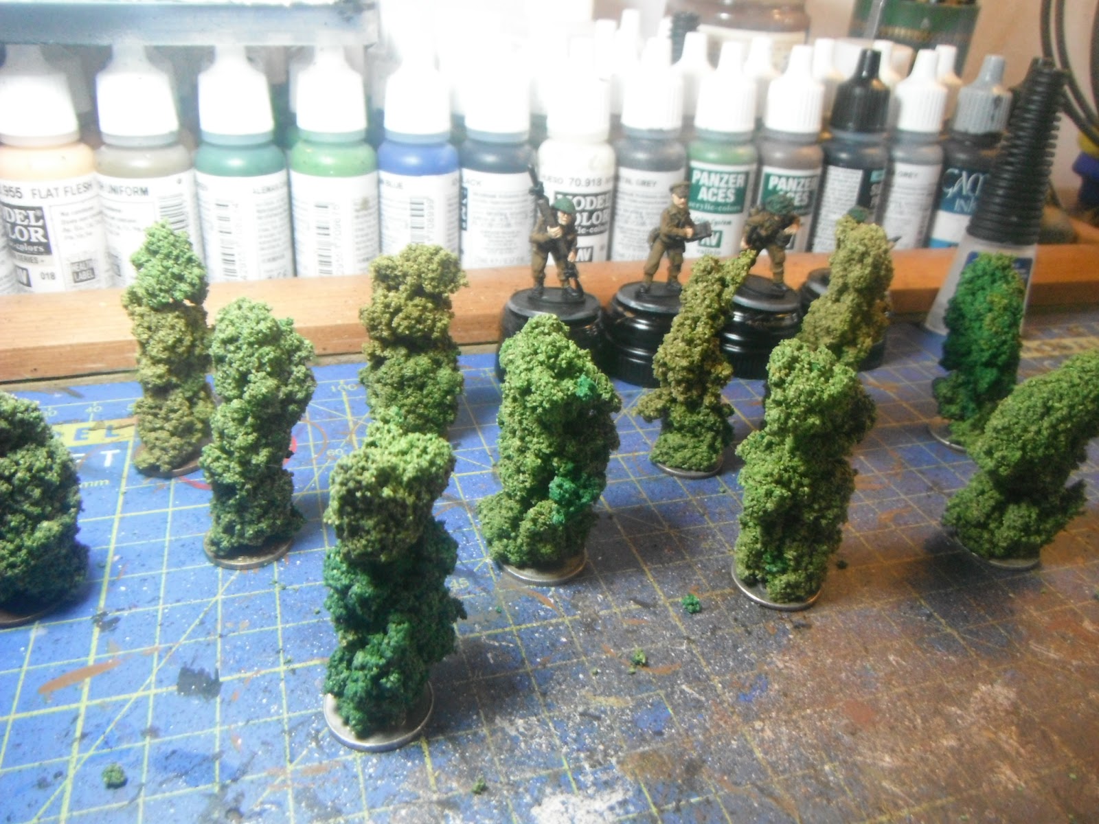 Simple explosion markers for Flames of War.