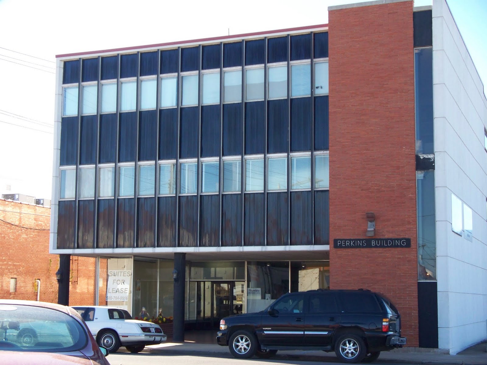 The Vintage Life: MCM Architecture in Oklahoma