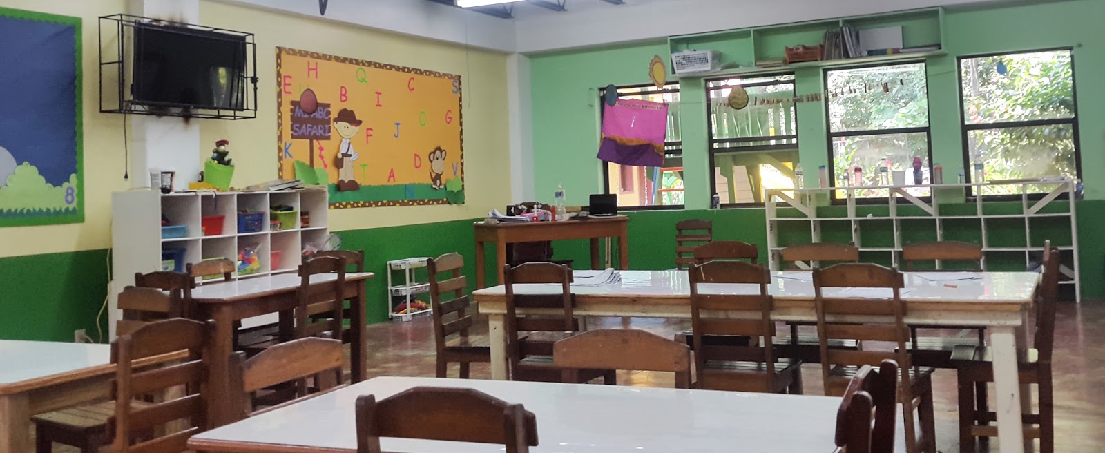 ESCUELA BILINGÜE ROATÁN