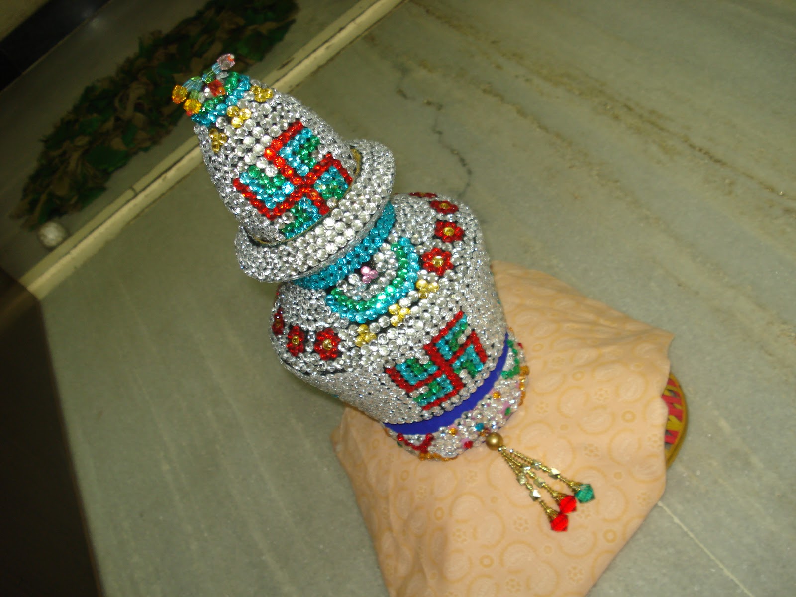 Indian Handmade Items: Kalash with Narel