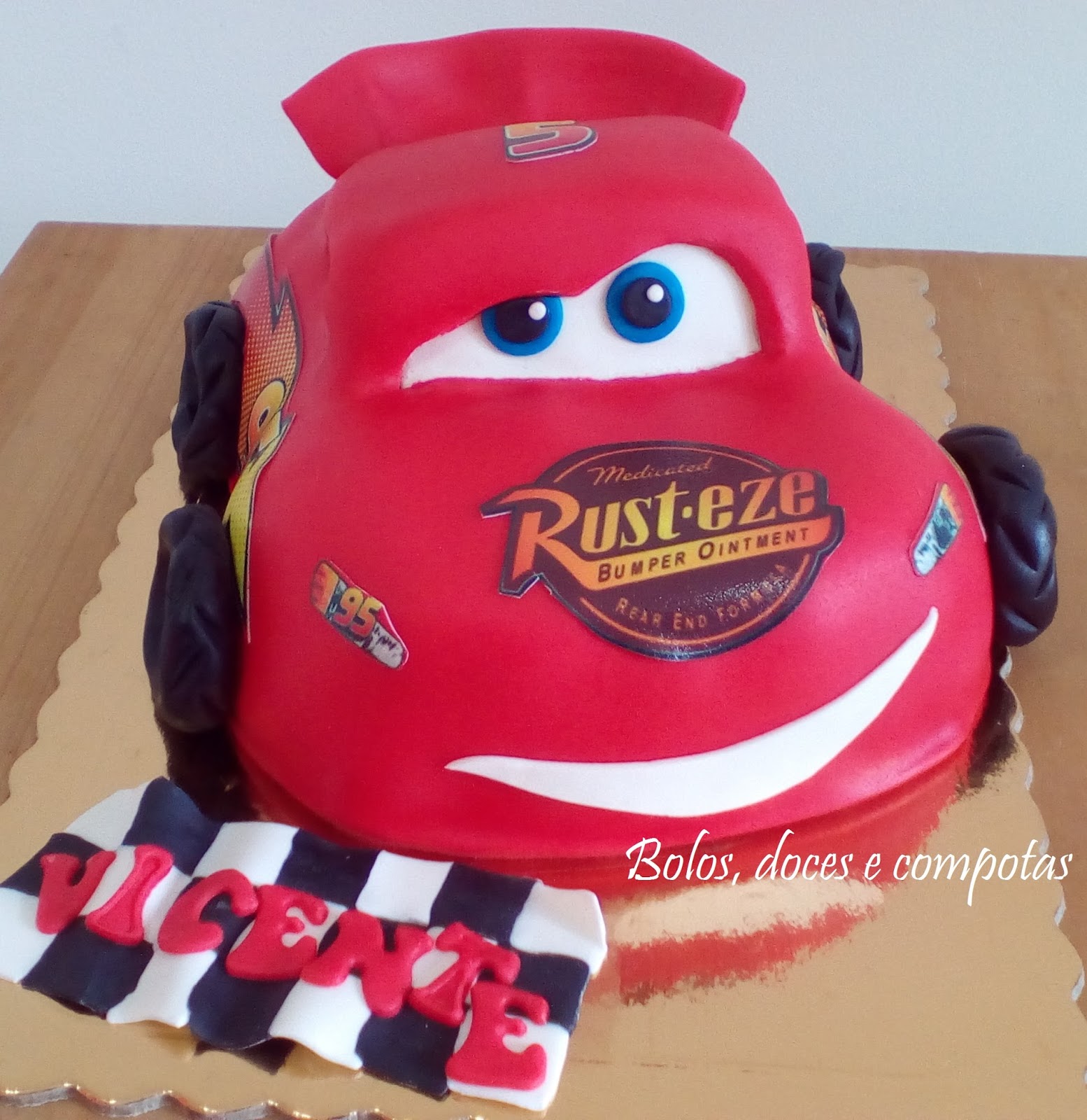 Bolos, Doces e Compotas / Cakes and Jams: Bolo Faísca Mcqueen ...