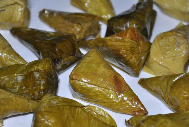 MAMAY P's Pinoy Halu-Halo: The Famous 8 Filipino Native Suman