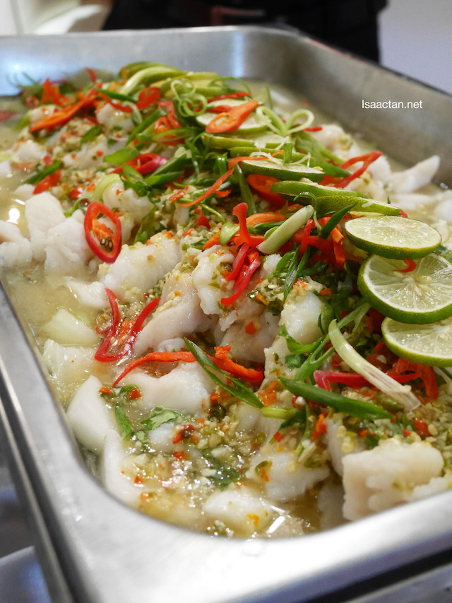 Isaactan.net: Chakri Palace Thai Restaurant Ramadan Buffet @ KLCC ...