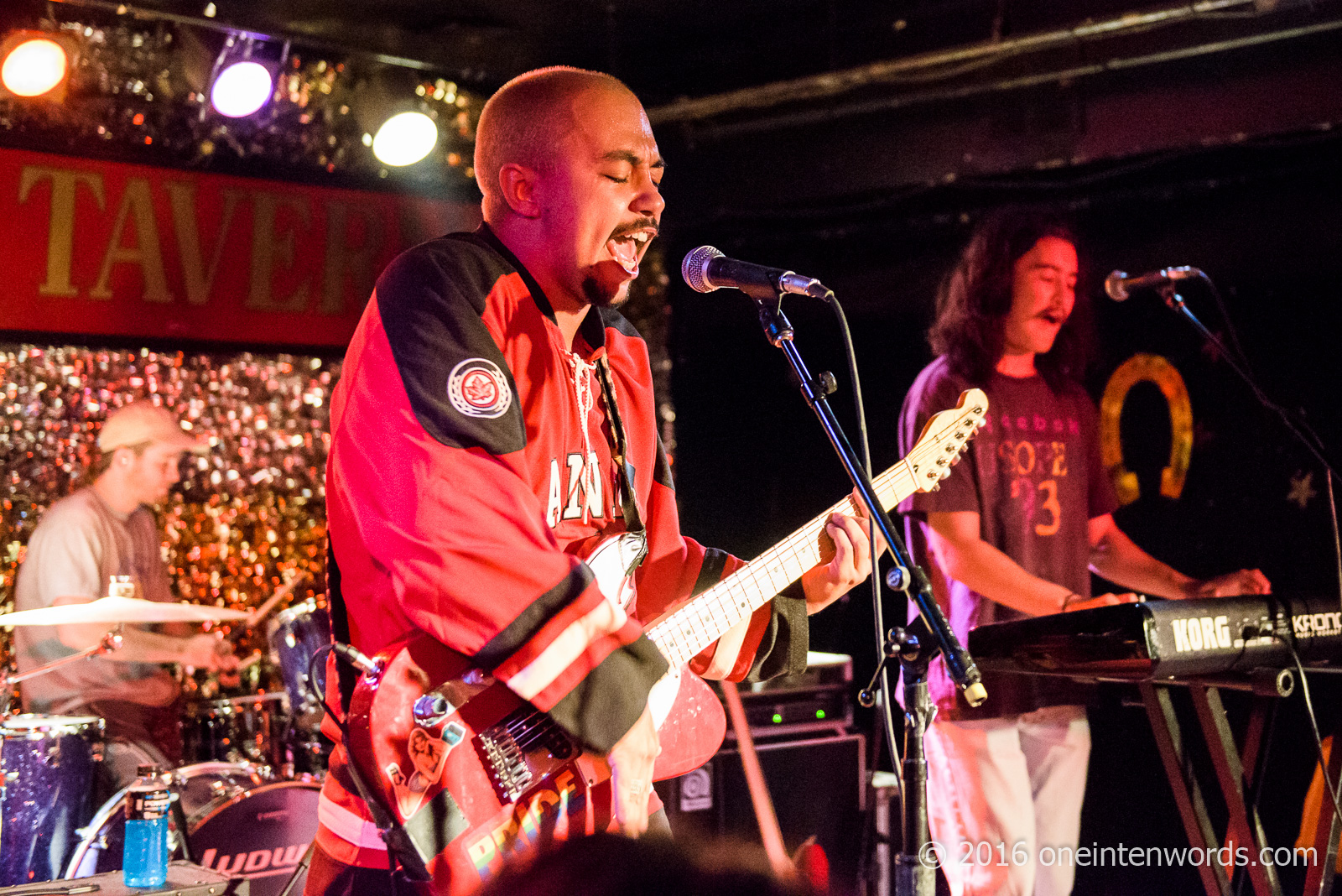one in ten words: Bootleg Rascal at The Horseshoe Tavern - Concert Pictures