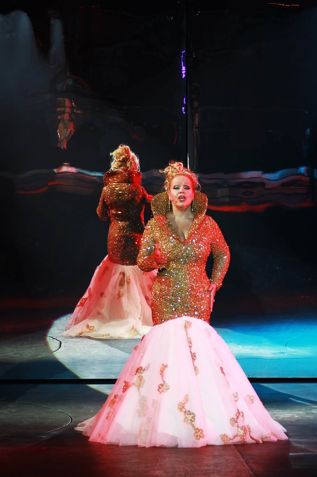 Teatro Politeama | Guarda-Roupa