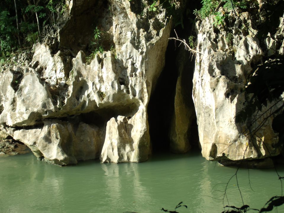 Island Butterfly Travelogue: The Infamous Pum Pum Rock