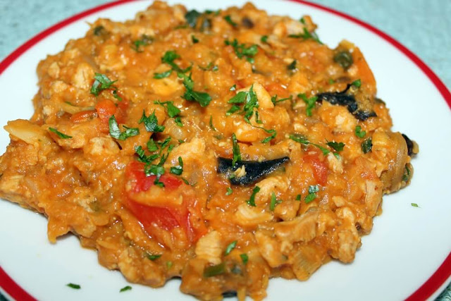 Piept de pui cu linte rosie si legume chinezesti - Veselie în bucătarie