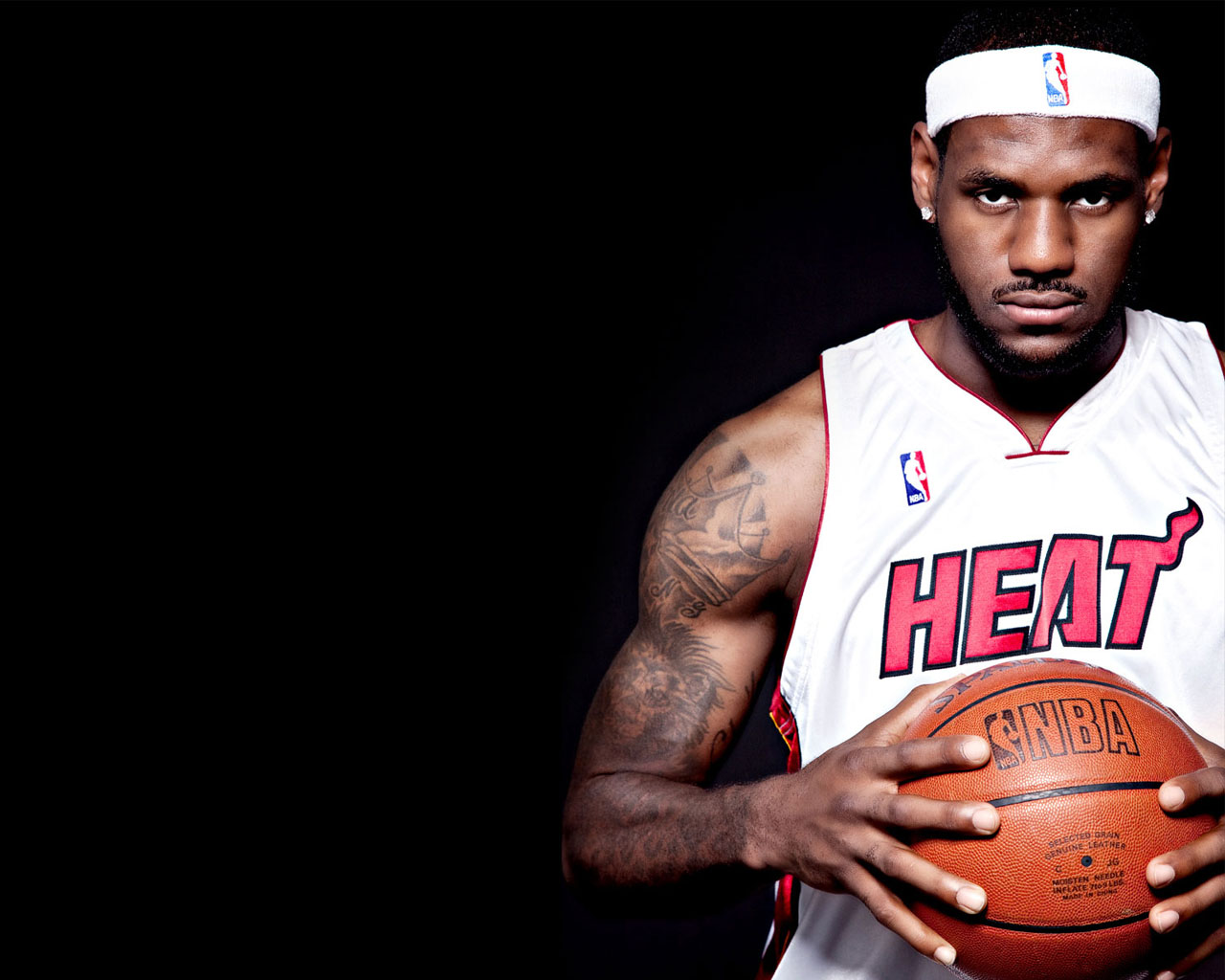 NBA Forever : Focus on - The "King" LeBron James