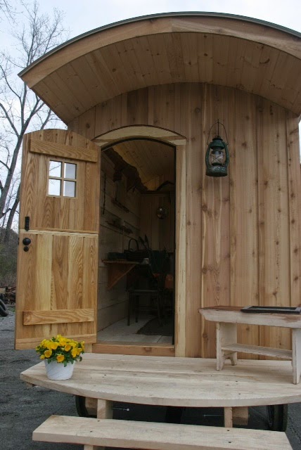 deborah jean's DANDELION HOUSE and GARDEN : Shepherds Hut: The Portable ...