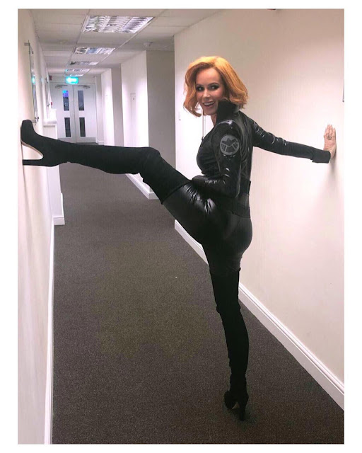 Smooth Slick n Shiny. The kinky dreams of Andy.latex.....: April 2019