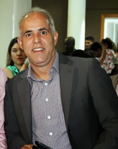 Mensagens e Notícias: Família feliz