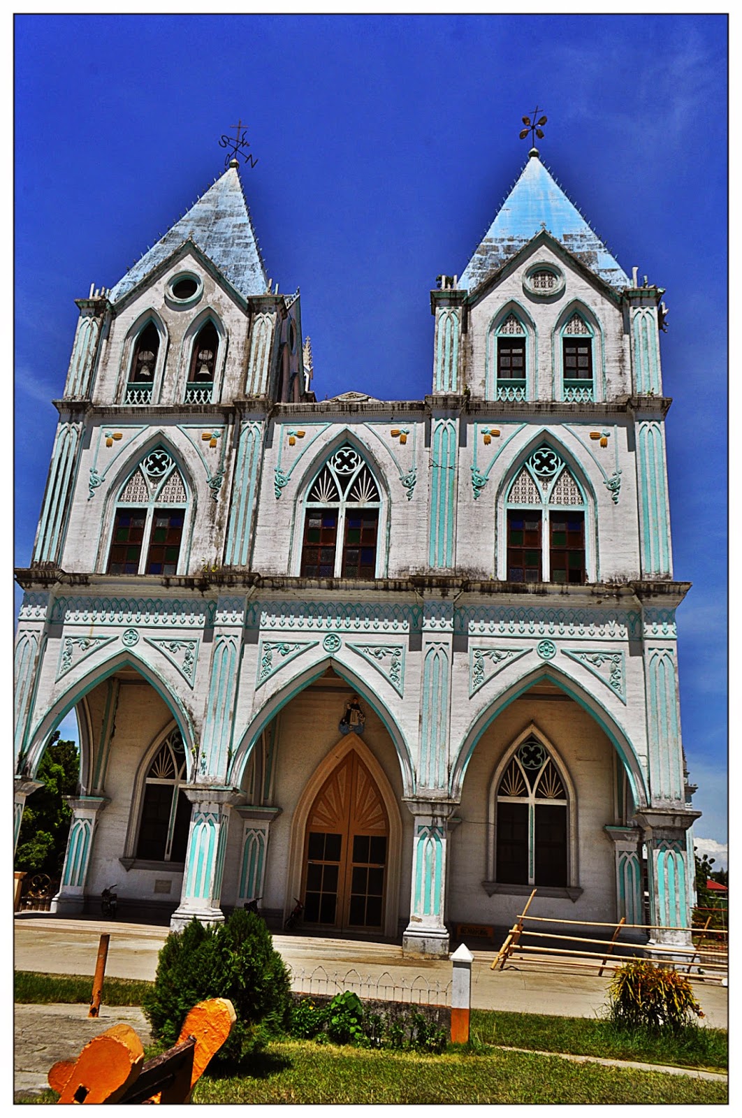 Andrew Feliciano: Calape Church and Macaques Mangove Monkeys, Loon ...