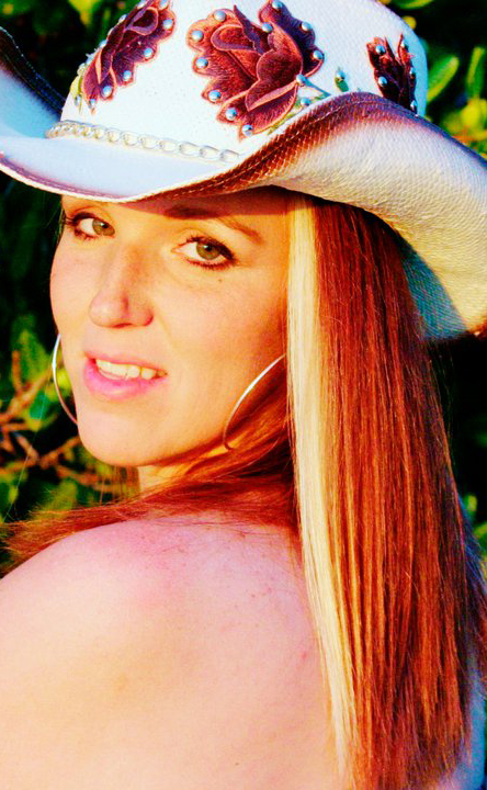 Magnificent Ladies Wrestling - Magnificent Moments: 2012