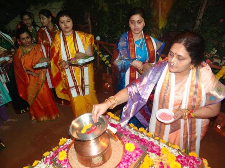 Chandika Prapatti: July 2014