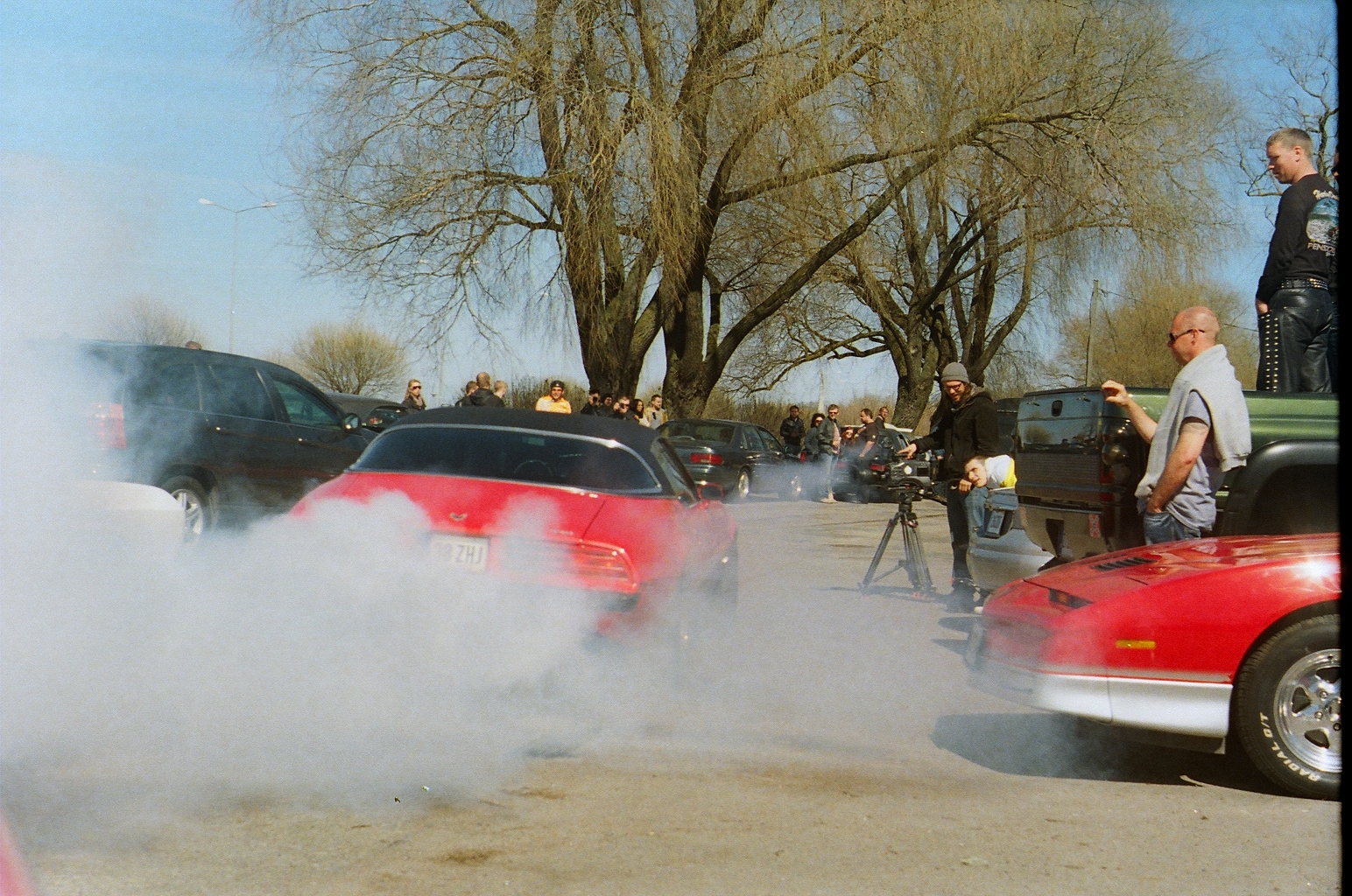 Glimpse at the present: American cars season opening