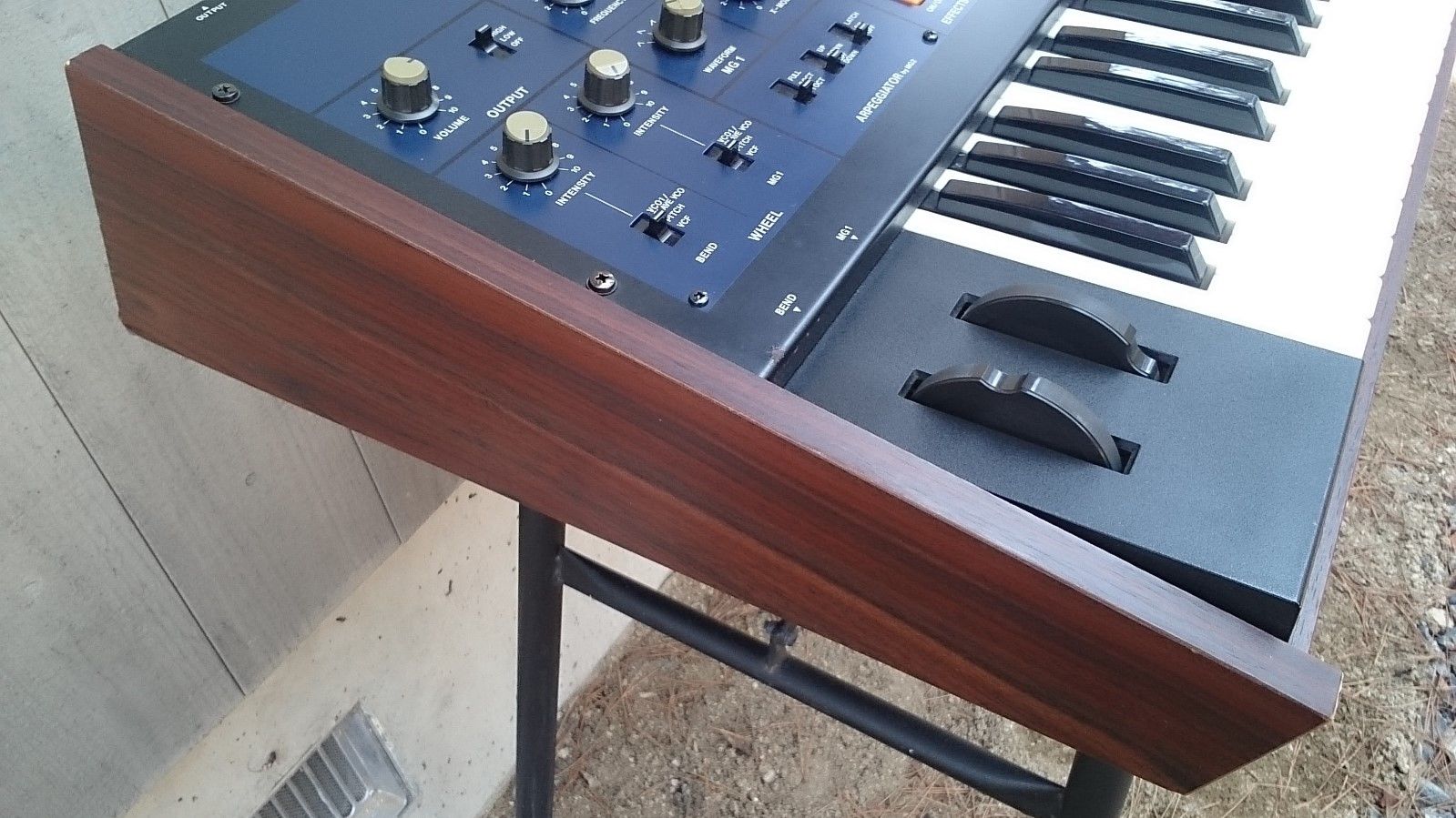 MATRIXSYNTH: KORG MONO/POLY monophonic synthesizer