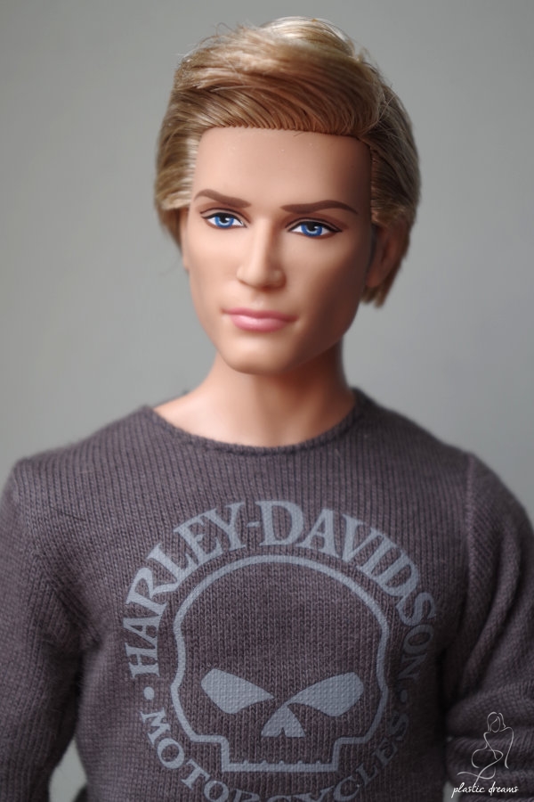 Plastic Dreams Dolls :: Barbie et miniatures: Harley-Davidson Ken Doll