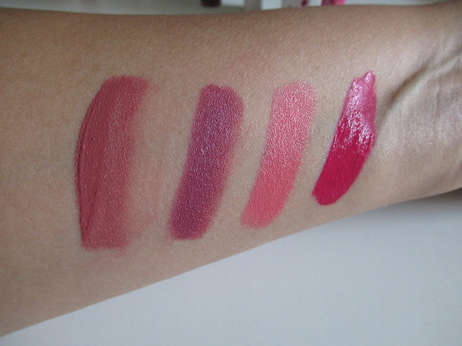 TAG: Adicta a los labiales - La Avenida A