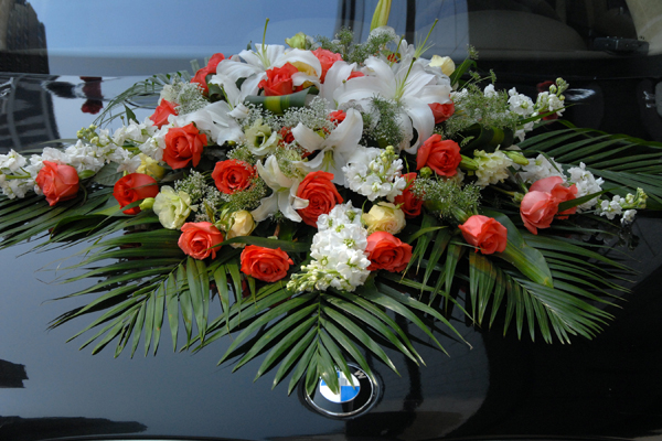 Bunga Mobil Pengantin,Dekorasi Mobil Pengantin - Toko Bunga | Florist ...