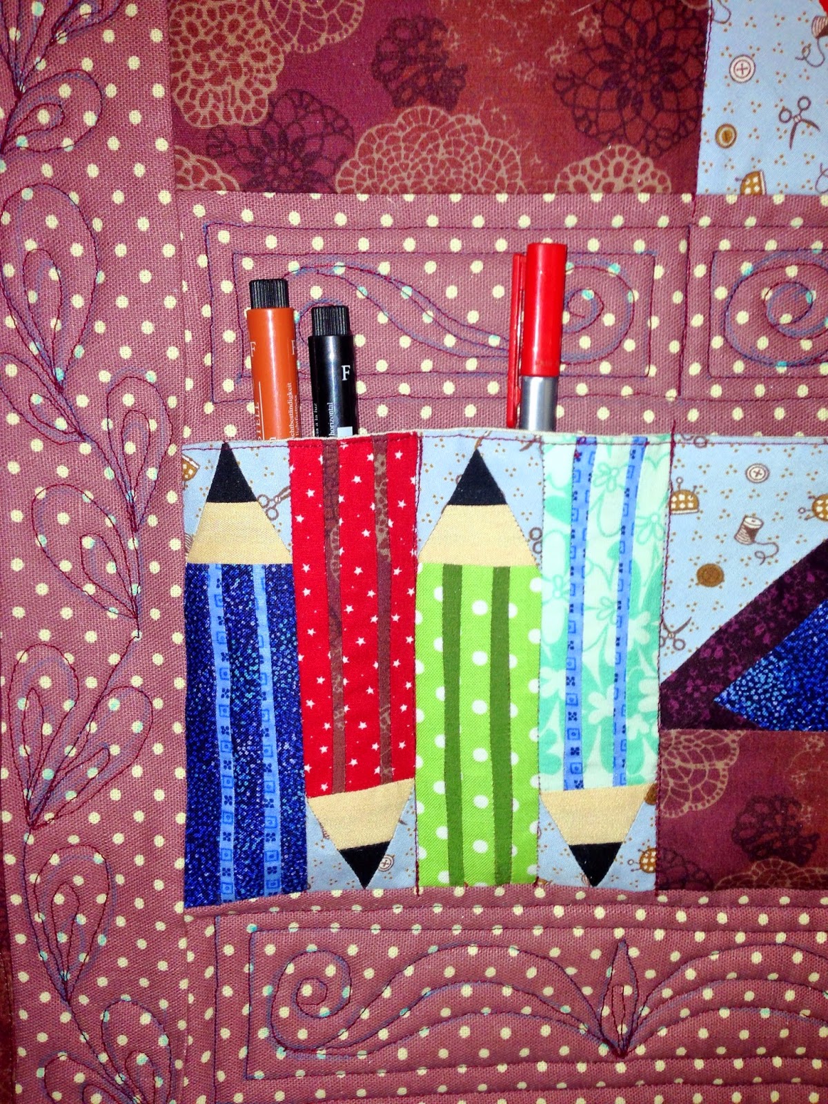 Quilt Art Design: Marsala Mail Organizer