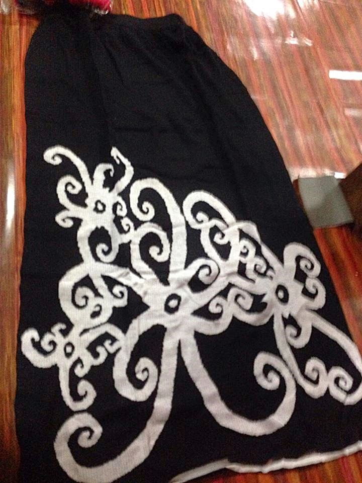 Borneo Craft For Sale: Long Skirt Orang Ulu Design - SOLD
