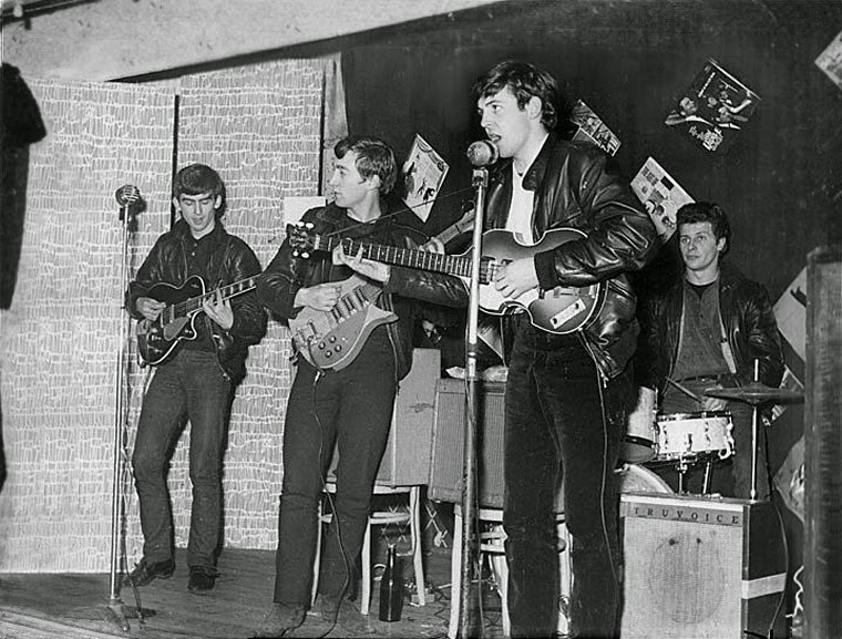 Rare and Unseen Photos of The Beatles Playing to 18 People at the ...