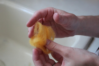 Sylvie Liv: Felted Wool Ball Tutorial