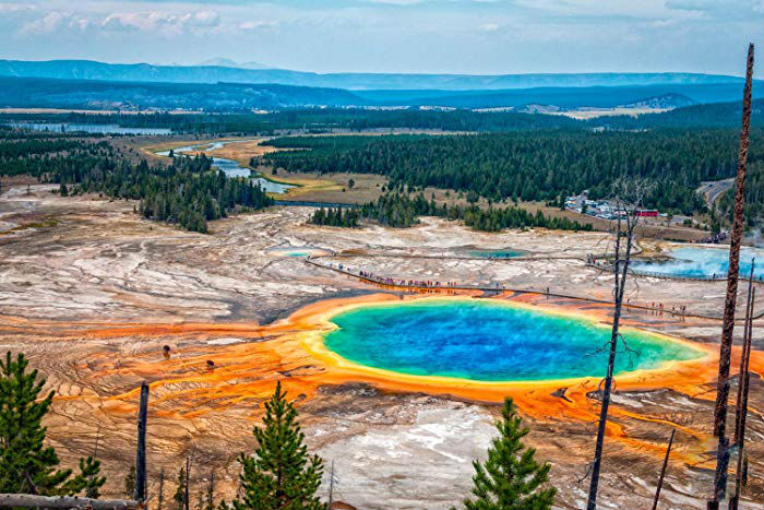 Diaxroniko: Ο φανταστικός κόσμος του Yellowstone!