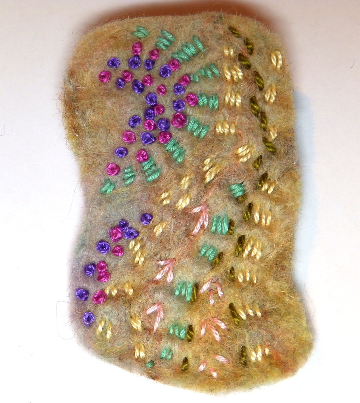 Feltissimo : Felt brooch with Autumnal patterns by Feltissimo