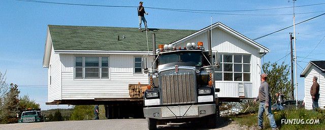 Colours of Life...: Moving Big Houses on Wheels