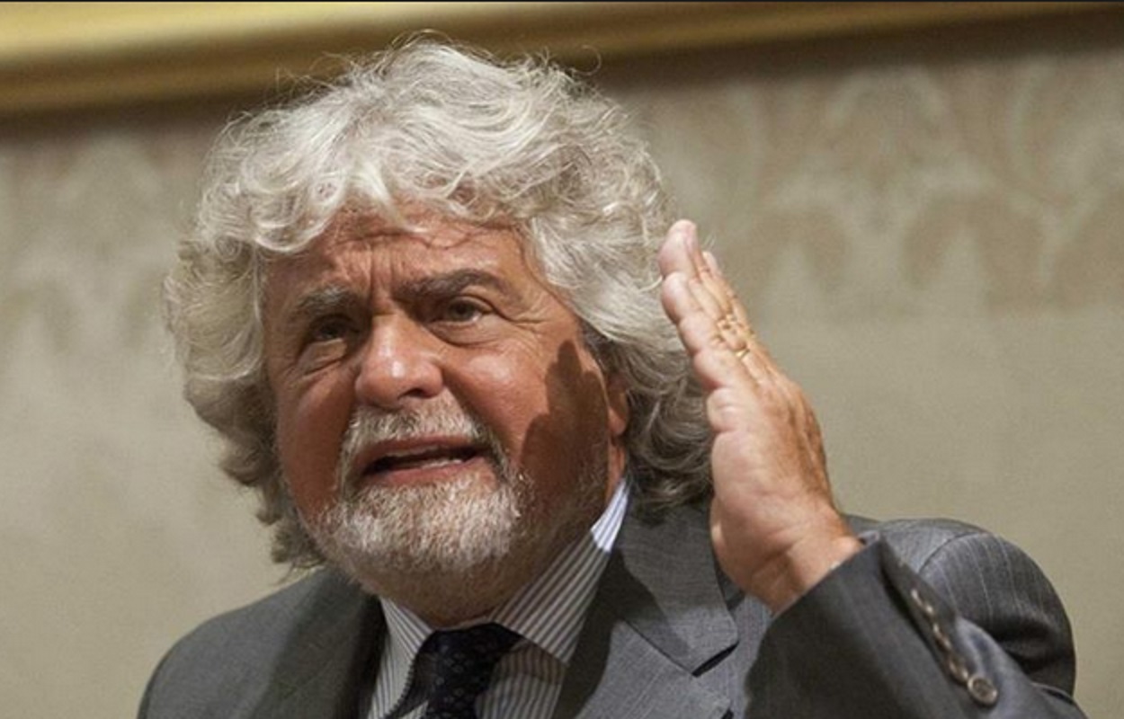 world Memory blog: 21 luglio 1948 - Nasce l'attivista politico Beppe Grillo