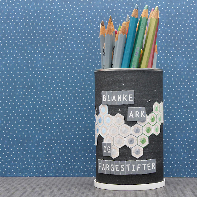 Papirdesign-blogg: Med blanke ark og fargestifter