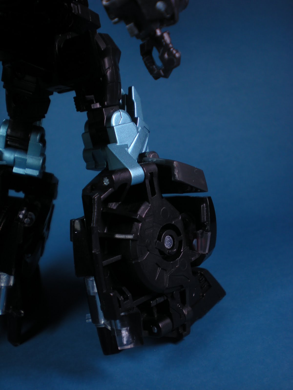 Review: [Takara Tomy] Transformers Alternity Convoy -Super Black ...