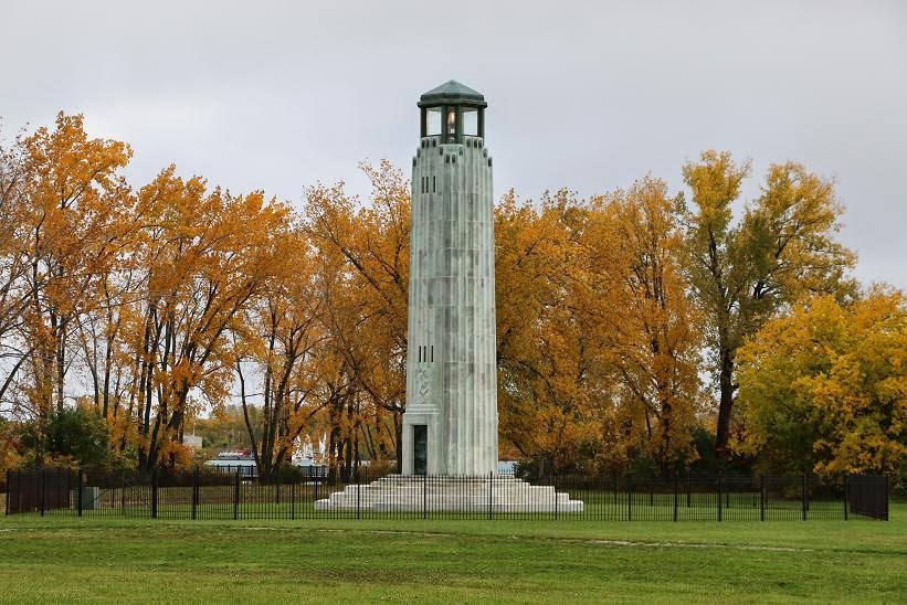 Michigan Exposures: The William J. Livingstone Lighthouse