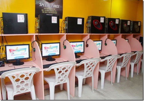 25+ Best Internal Internet Cafe Arrangement Design Samples ~ Resources ...