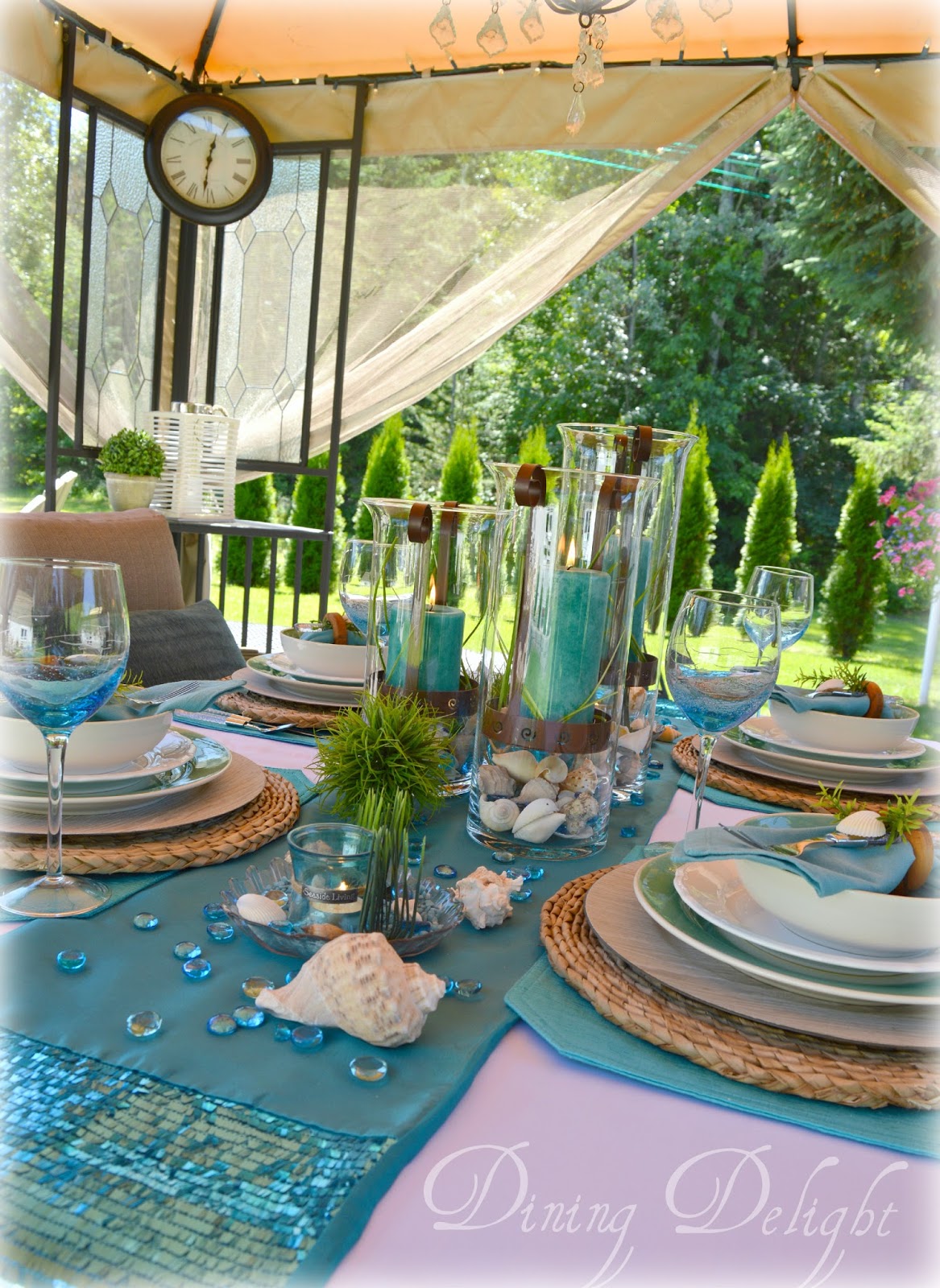 Dining Delight: Beach Tablescape in the Cabana