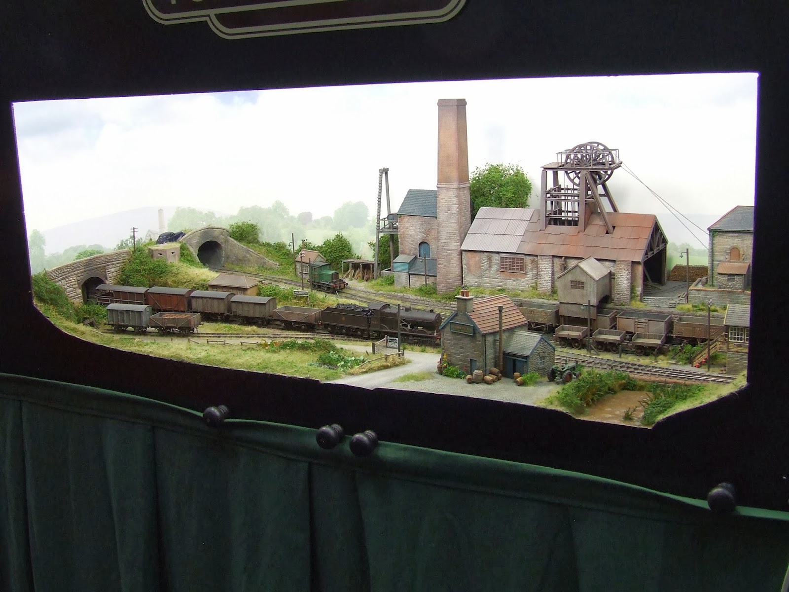 Grogley Junction: Model Rail Live 2013