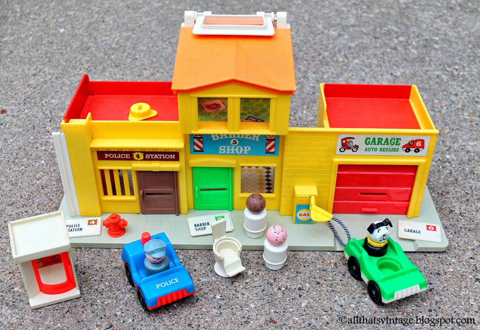 All That's Vintage: Vintage Fisher Price Toys
