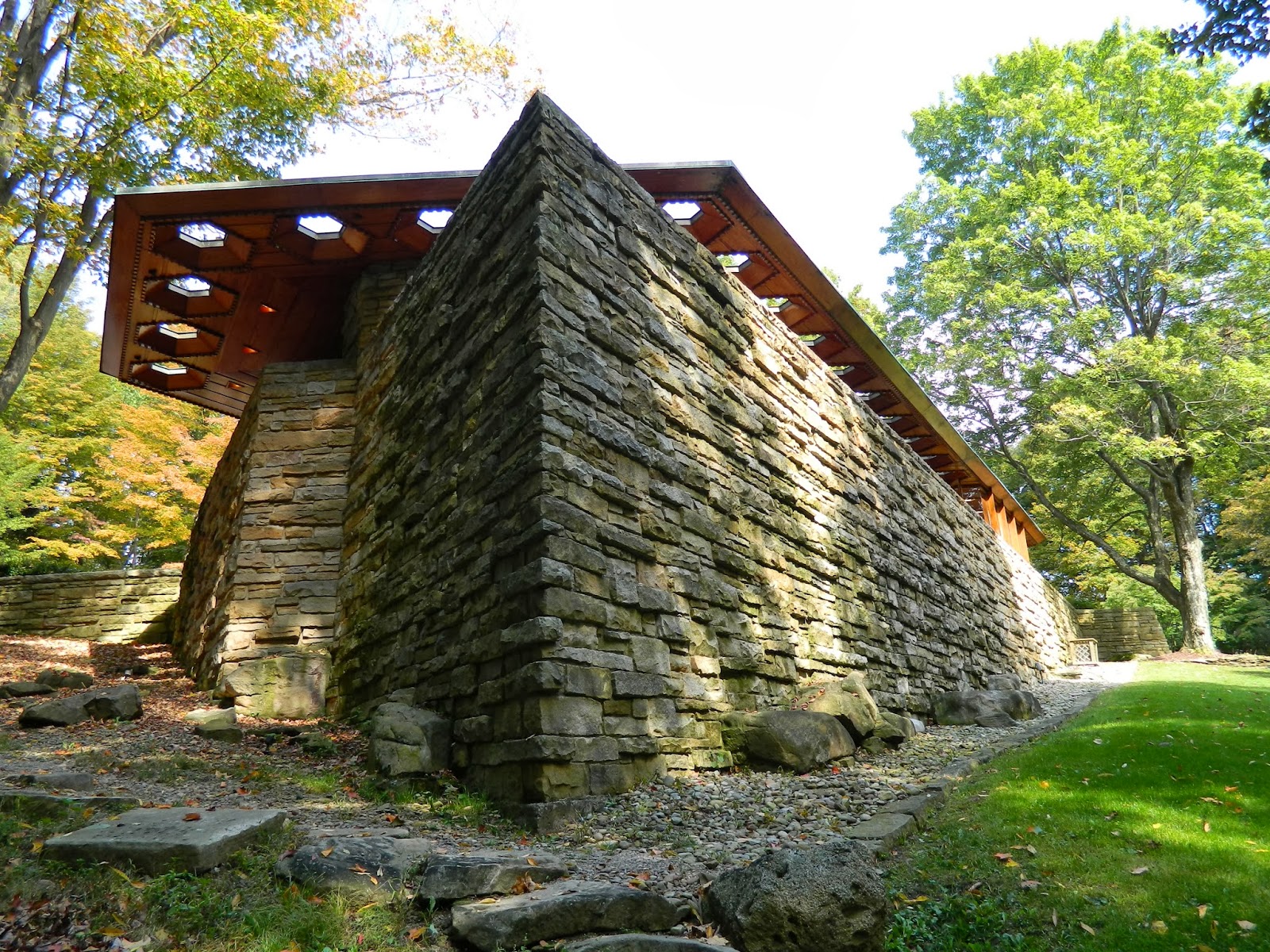 Dancing 'Cross the Country: Kentuck Knob: A Lesser-Known Frank Lloyd ...