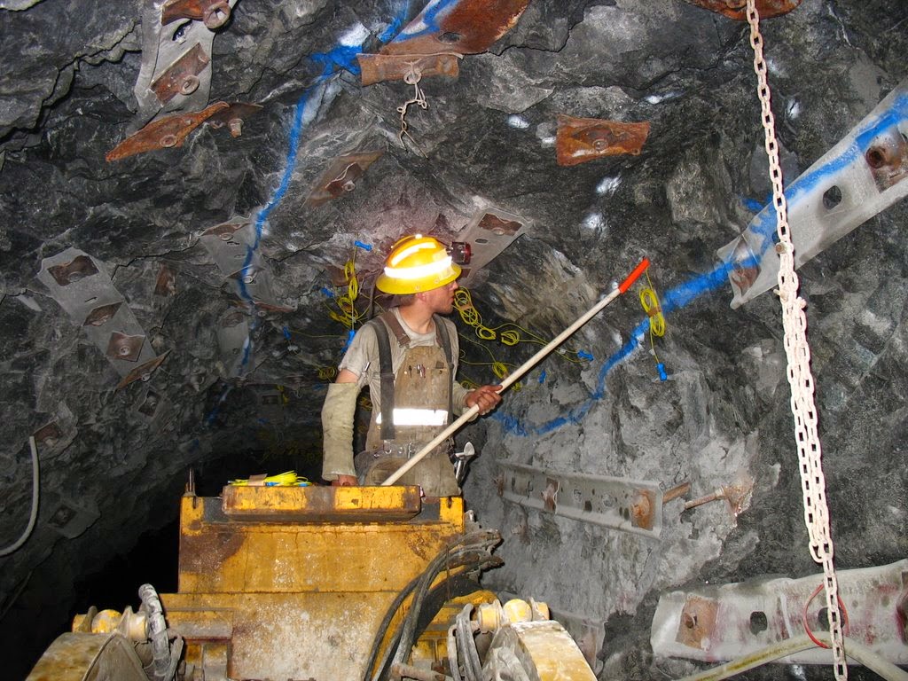 Minería Hoy: EXPLOSIVOS PONEN LA MIRA en productividad y ahorro energético