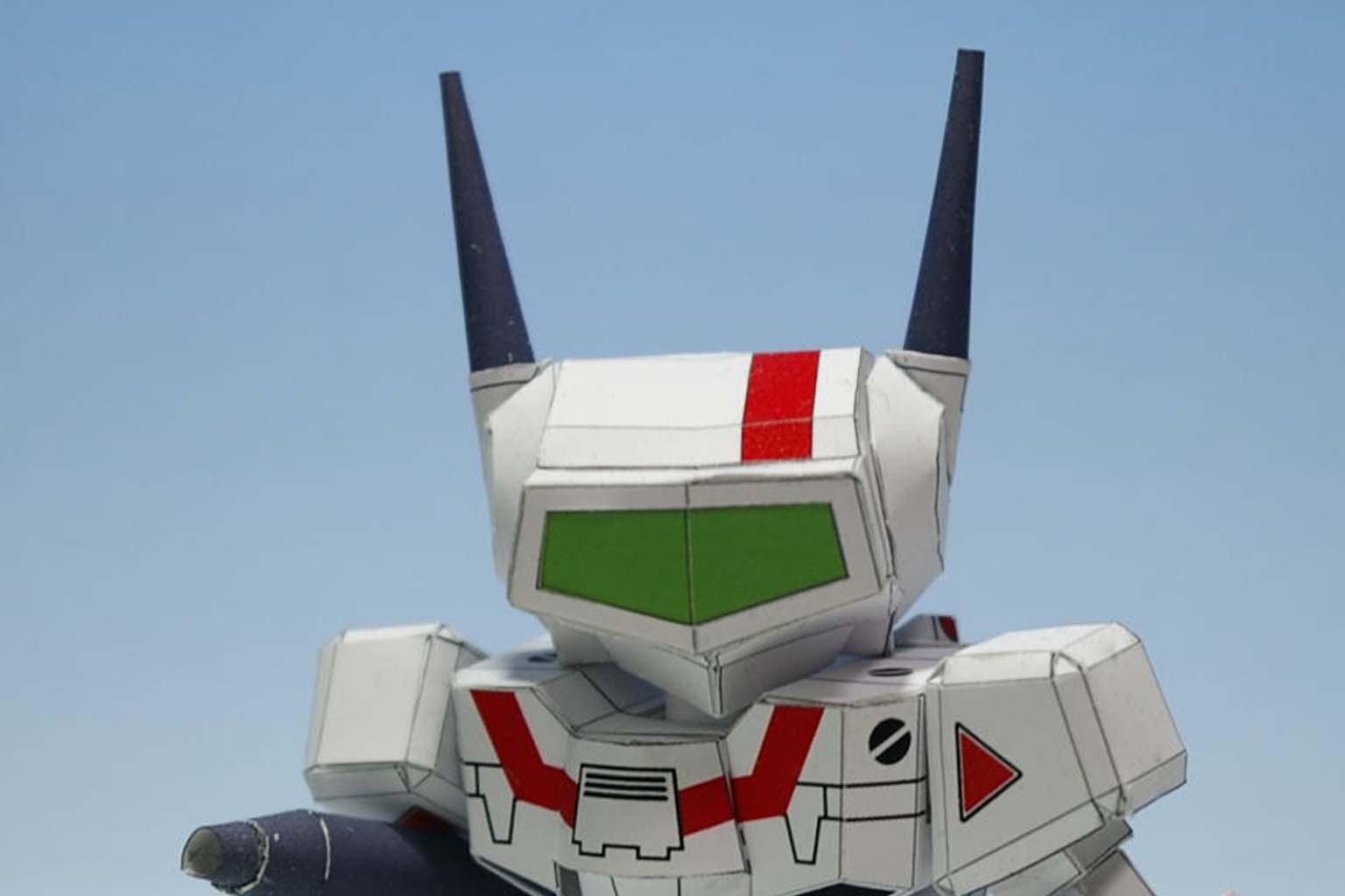Macross: SD VF-1J Valkyrie Papercraft | Paperized Crafts