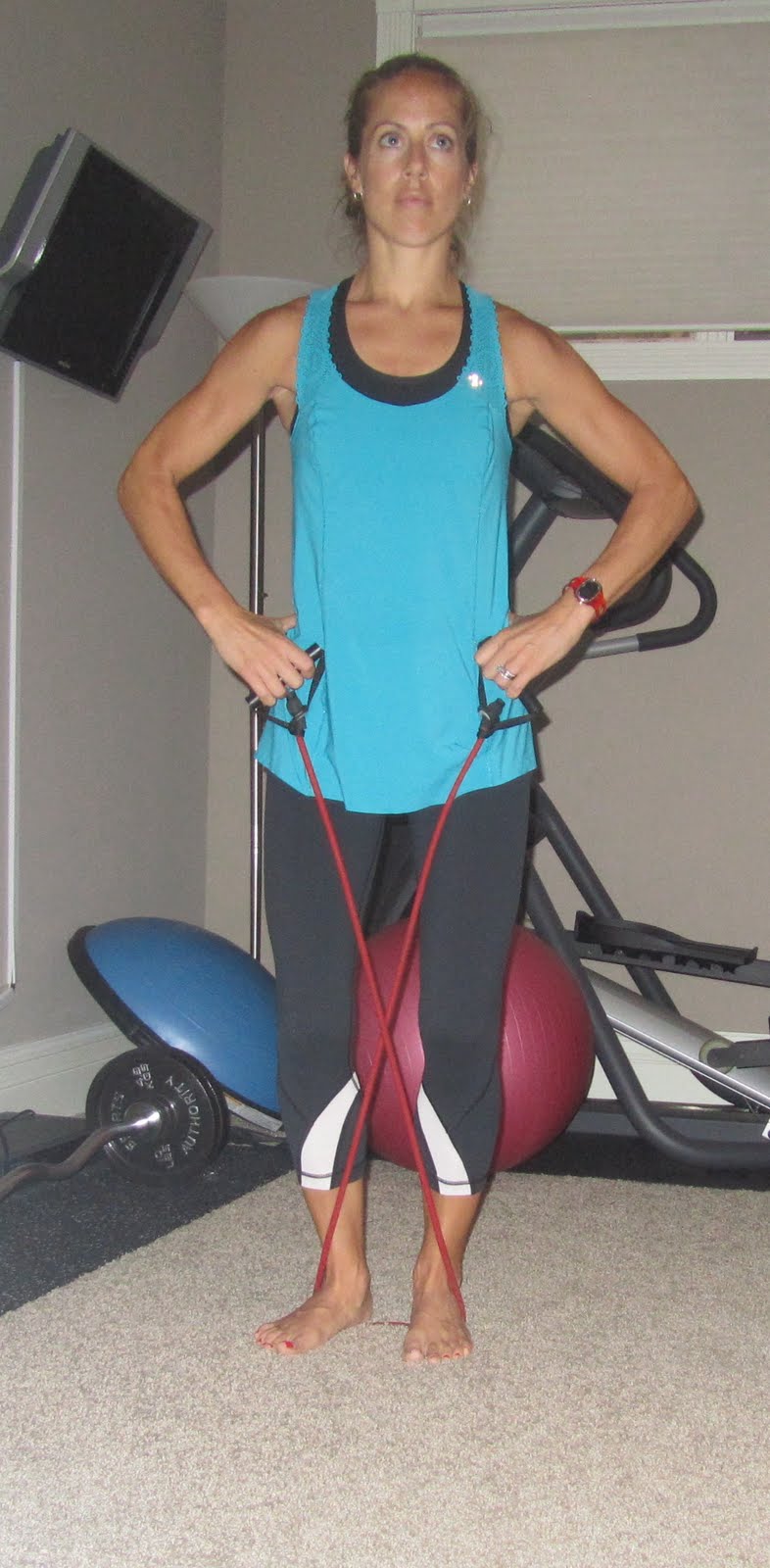 5 Minute Reshape: Outer Thighs/Hips/Glutes – PSF BEYOND THE STUDIO