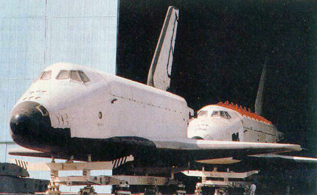 Rusadas: Los restos del Burán (14): Los dos "Buranes" abandonados en el ...