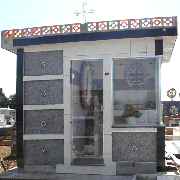 Pitanga Mármores e Granitos: Túmulo e Gavetas