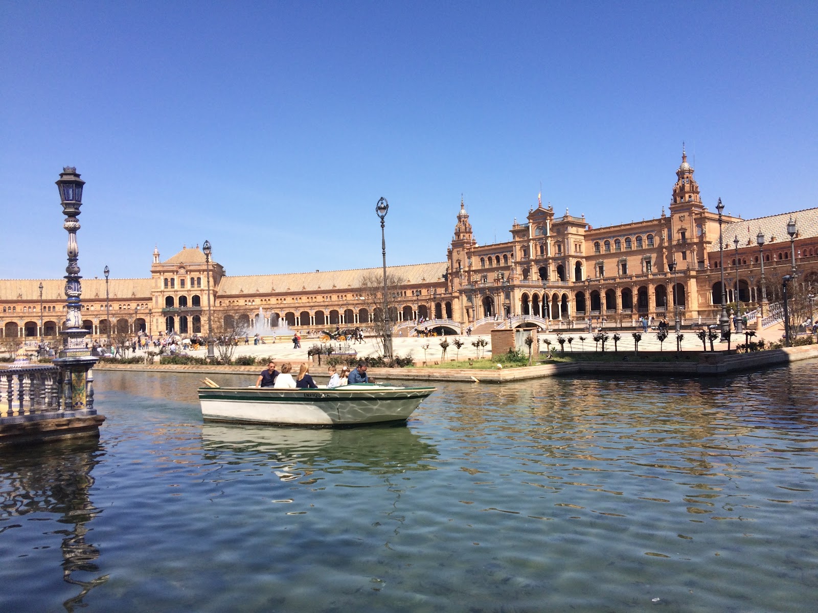 Ana y sus viajes por el mundo: SEVILLA EN PRIMAVERA: LA CIUDAD PERFUMADA