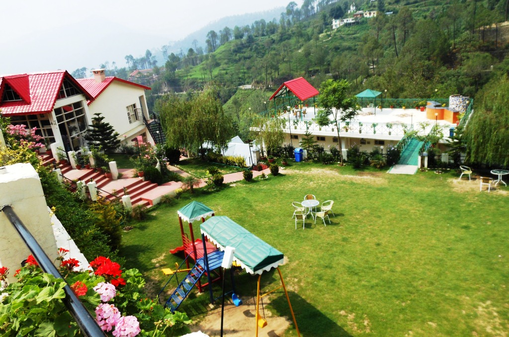 पुष्‍पांजलि: प्रकृति मां