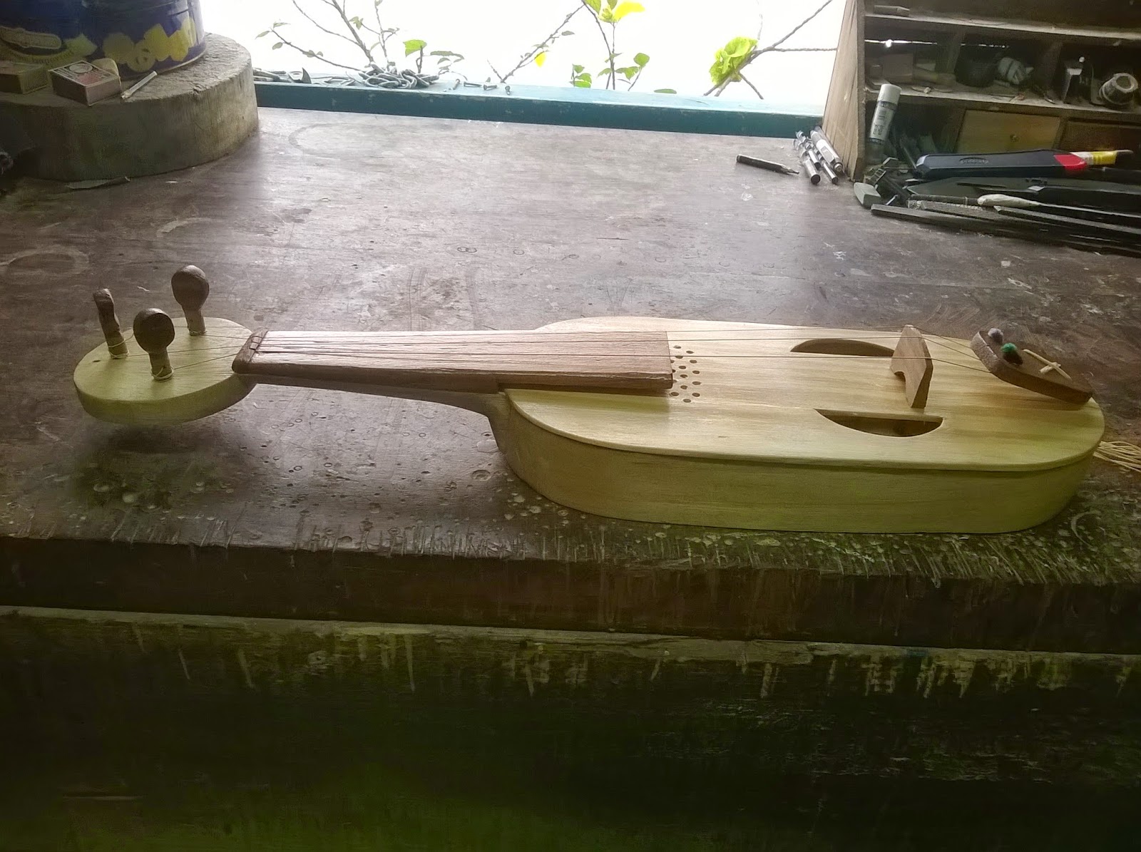 Barro e Cordas: Rabeca Medieval