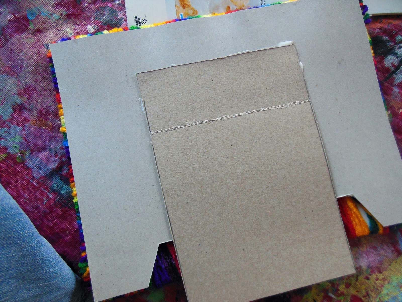 Elaine Vickers: Yarn-Wrapped Frame